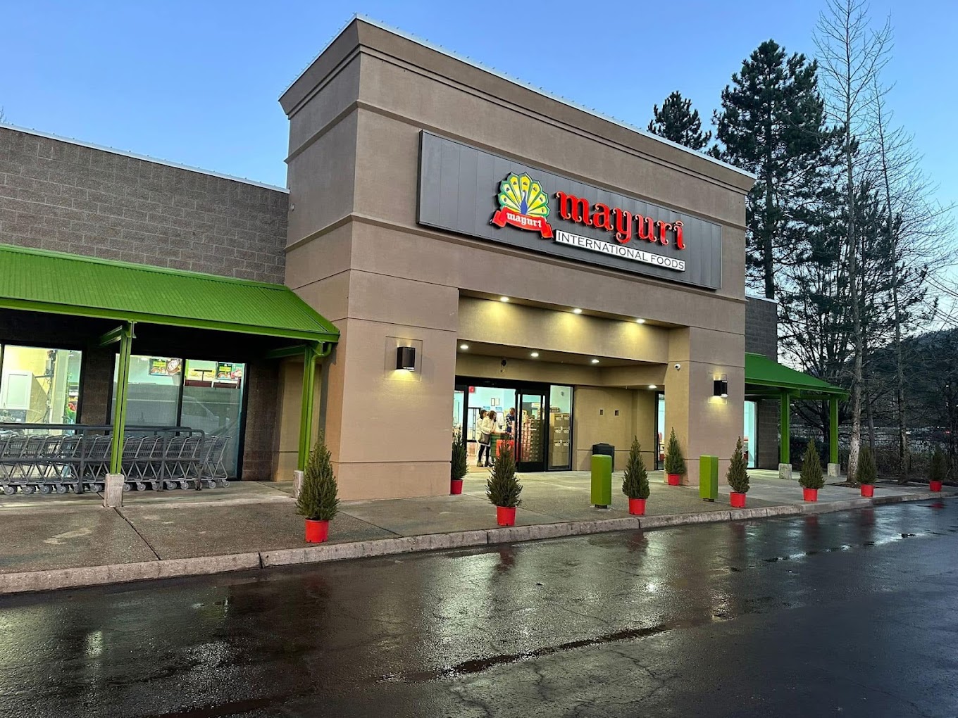 Mayuri Issaquah: Authentic Indian Groceries & Fresh In-Store Delights ...